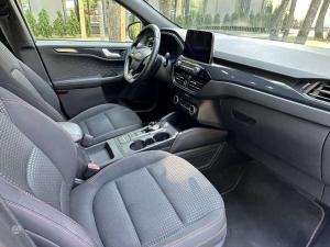 Grey Ford Kuga 2020 in Kaunas, with an engine capacity of 1.50 L and mileage of 199 thousand km for 13500 €, photo 9 on AUTOMOTO.COM.LV