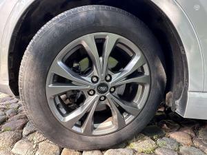 Grey Ford Kuga 2020 in Kaunas, with an engine capacity of 1.50 L and mileage of 199 thousand km for 13500 €, photo 31 on AUTOMOTO.COM.LV