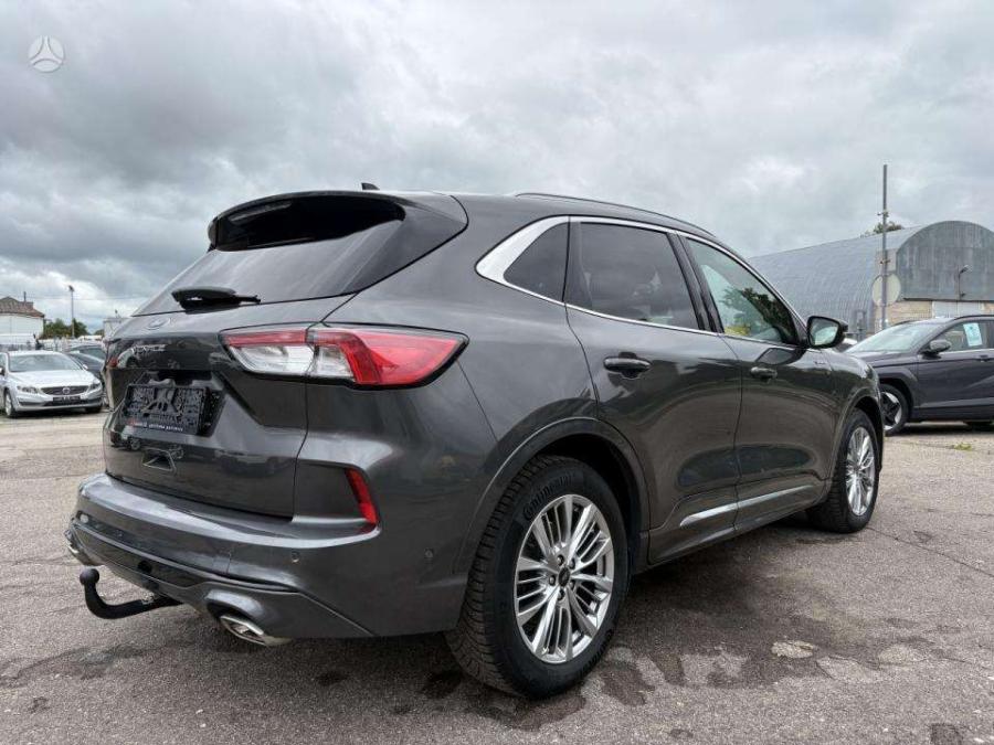 Grey Ford Kuga 2020 in Radviliskis, with an engine capacity of 2.49 L and mileage of 68 thousand km for 20350 €, photo 4 on AUTOMOTO.COM.LV