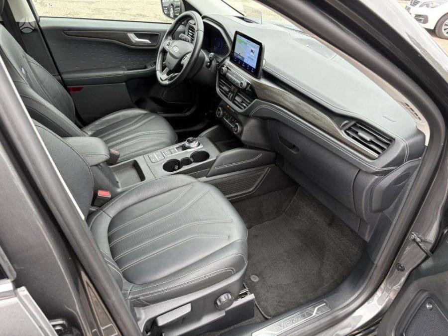 Grey Ford Kuga 2020 in Radviliskis, with an engine capacity of 2.49 L and mileage of 68 thousand km for 20350 €, photo 10 on AUTOMOTO.COM.LV