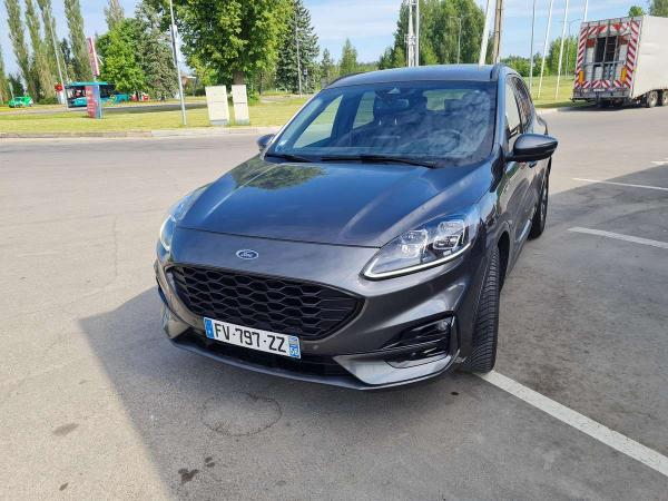 Pelēks Ford Kuga 2020 Tauragė, ar dzinēja tilpumu 1.50 L un nobraukumu 204 tūkst. km par 11350 €, foto 2 vietnē AUTOMOTO.COM.LV