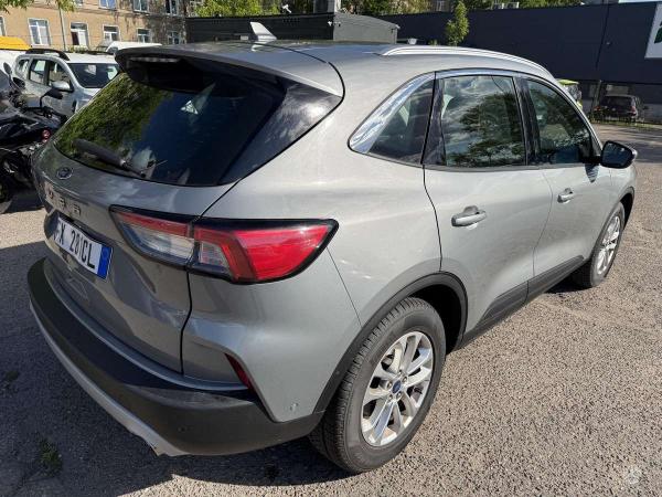 Pelēks Ford Kuga 2020 Viļņa, ar dzinēja tilpumu 1.50 L un nobraukumu 188 tūkst. km par 8800 €, foto 3 vietnē AUTOMOTO.COM.LV