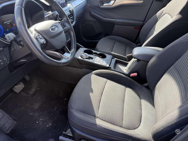 Pelēks Ford Kuga 2020 Viļņa, ar dzinēja tilpumu 1.50 L un nobraukumu 188 tūkst. km par 8800 €, foto 5 vietnē AUTOMOTO.COM.LV