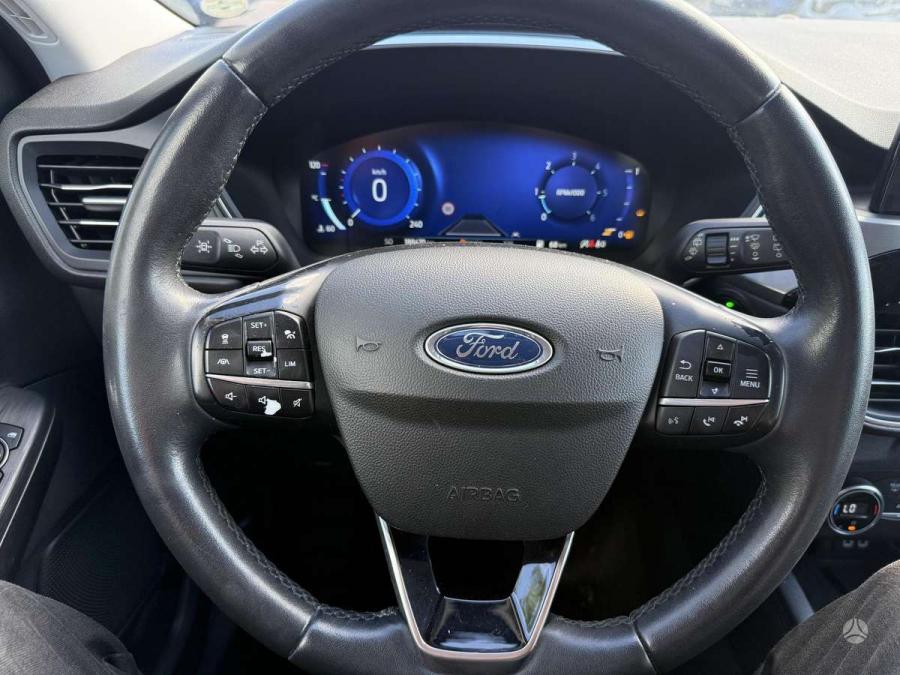 Grey Ford Kuga 2020 in Vilnius, with an engine capacity of 1.50 L and mileage of 188 thousand km for 8800 €, photo 9 on AUTOMOTO.COM.LV