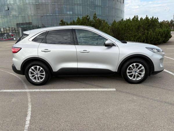 Ford Kuga 2020 Šauļi vietnē Pelēks Ford Kuga 2020 Šauļi, ar dzinēja tilpumu 1.50 L un nobraukumu 199 tūkst. km par 10900 €, foto 5 vietnē AUTOMOTO.COM.LV