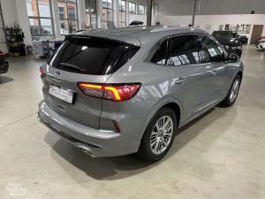 Grey Ford Kuga 2021 in Kaunas, with an engine capacity of 2.50 L and mileage of 82 thousand km for 24599 €, photo 5 on AUTOMOTO.COM.LV