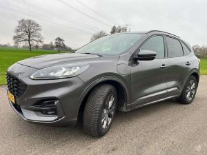 Grey Ford Kuga 2021 in Vilnius, with an engine capacity of 2.49 L and mileage of 201 thousand km for 16800 €, photo 3 on AUTOMOTO.COM.LV