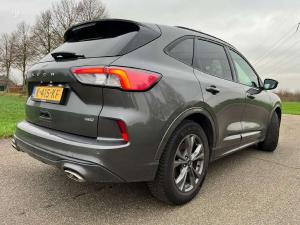 Grey Ford Kuga 2021 in Vilnius, with an engine capacity of 2.49 L and mileage of 201 thousand km for 16800 €, photo 4 on AUTOMOTO.COM.LV