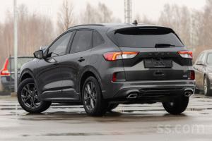 Grey Ford Kuga 2021 in Jelgava, with an engine capacity of 1.50 L and mileage of 0 thousand km for 14950 €, photo 5 on AUTOMOTO.COM.LV