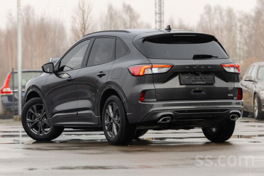 Grey Ford Kuga 2021 in Jelgava, with an engine capacity of 1.50 L and mileage of 0 thousand km for 14950 €, photo 5 on AUTOMOTO.COM.LV
