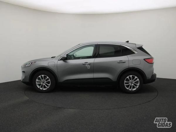 Pelēks Ford Kuga 2021 Viļņa, ar dzinēja tilpumu 2.50 L un nobraukumu 141 tūkst. km par 19499 €, foto 6 vietnē AUTOMOTO.COM.LV