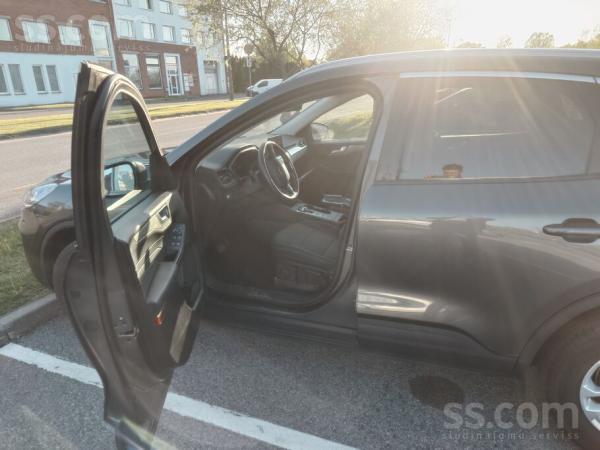 Pelēks Ford Kuga 2021 Rīga, ar dzinēja tilpumu 2.50 L un nobraukumu 114 tūkst. km par 16000 €, foto 1 vietnē AUTOMOTO.COM.LV