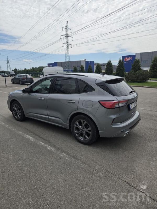 Grey Ford Kuga 2021 in Riga, with an engine capacity of 1.50 L and mileage of 129 thousand km for 14050 €, photo 2 on AUTOMOTO.COM.LV