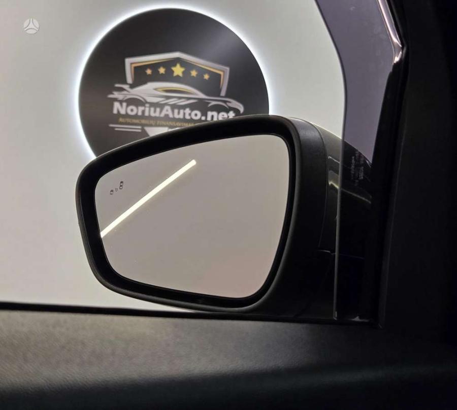Grey Ford Kuga 2021 in Marijampole, with an engine capacity of 2.00 L and mileage of 82 thousand km for 17999 €, photo 5 on AUTOMOTO.COM.LV
