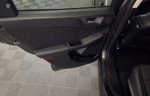 Grey Ford Kuga 2021 in Marijampole, with an engine capacity of 2.00 L and mileage of 82 thousand km for 17999 €, photo 10 on AUTOMOTO.COM.LV