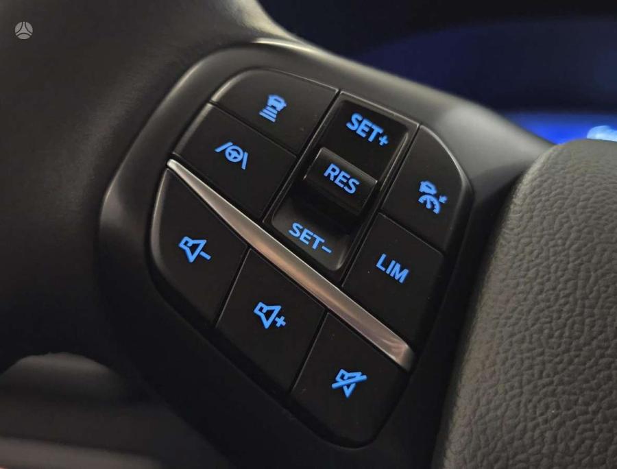 Grey Ford Kuga 2021 in Marijampole, with an engine capacity of 2.00 L and mileage of 82 thousand km for 17999 €, photo 25 on AUTOMOTO.COM.LV