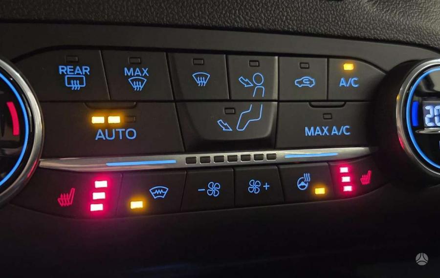 Grey Ford Kuga 2021 in Marijampole, with an engine capacity of 2.00 L and mileage of 82 thousand km for 17999 €, photo 32 on AUTOMOTO.COM.LV