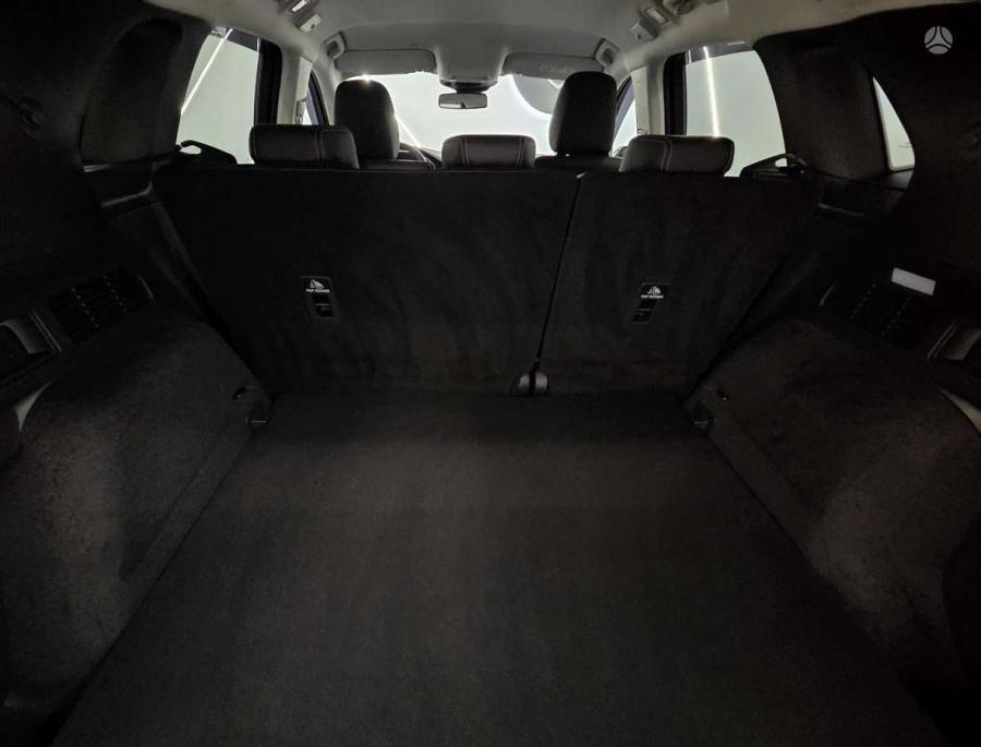 Grey Ford Kuga 2021 in Marijampole, with an engine capacity of 2.00 L and mileage of 82 thousand km for 17999 €, photo 42 on AUTOMOTO.COM.LV