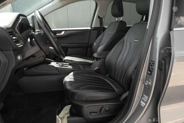 Grey Ford Kuga 2021 in Vilnius, with an engine capacity of 2.50 L and mileage of 78 thousand km for 23000 €, photo 10 on AUTOMOTO.COM.LV