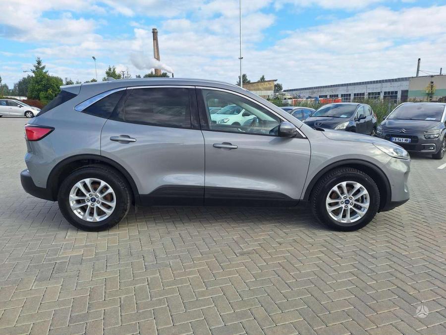 Pelēks Ford Kuga 2021 Tauragė, ar dzinēja tilpumu 1.50 L un nobraukumu 186 tūkst. km par 11300 €, foto 7 vietnē AUTOMOTO.COM.LV