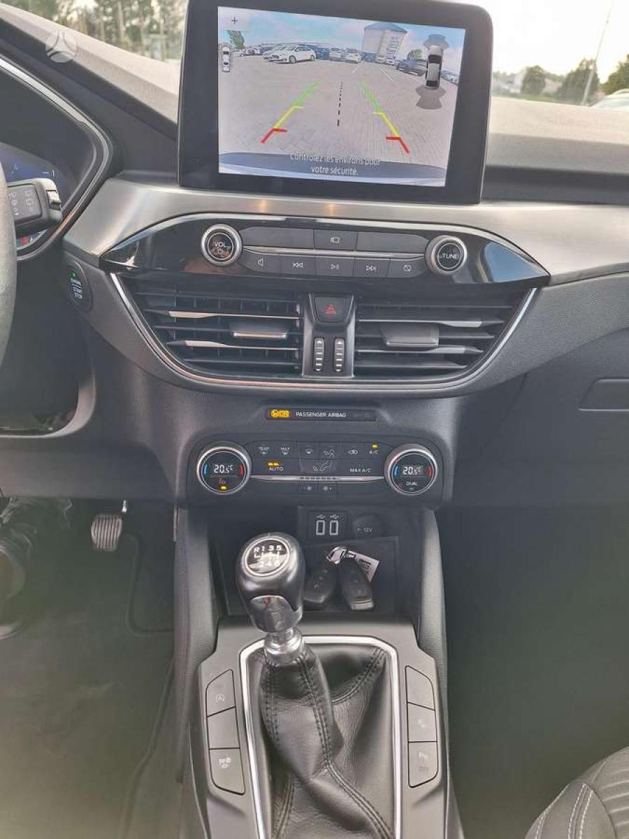 Pelēks Ford Kuga 2021 Tauragė, ar dzinēja tilpumu 1.50 L un nobraukumu 186 tūkst. km par 11300 €, foto 12 vietnē AUTOMOTO.COM.LV