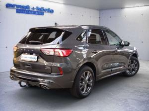 Grey Ford Kuga 2022 in Kaunas, with an engine capacity of 2.50 L and mileage of 82 thousand km for 27540 €, photo 2 on AUTOMOTO.COM.LV