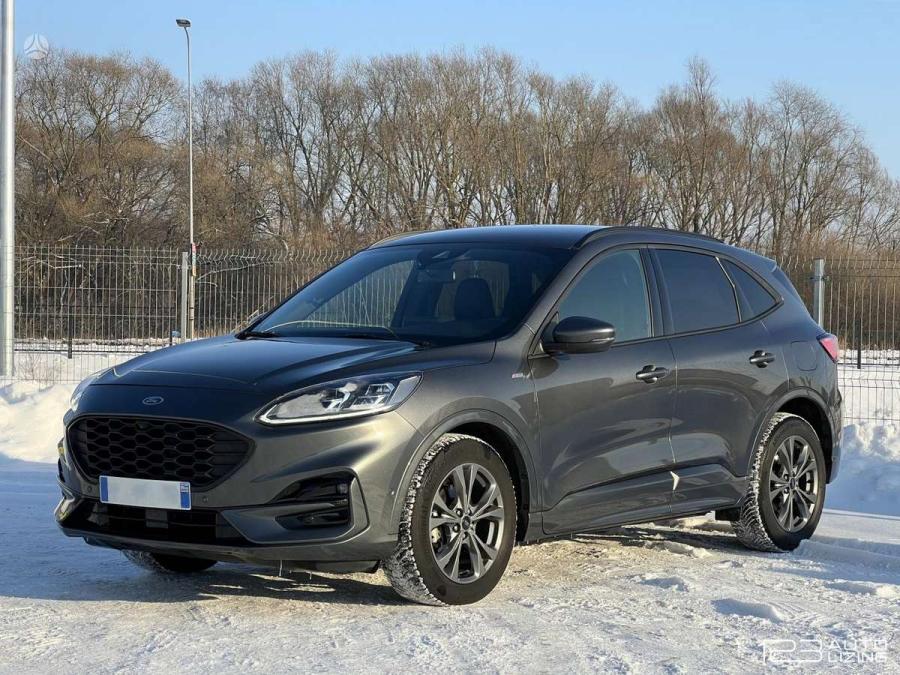 Pelēks Ford Kuga 2022 Tauragė, ar dzinēja tilpumu 2.50 L un nobraukumu 139 tūkst. km par 15500 €, foto 1 vietnē AUTOMOTO.COM.LV