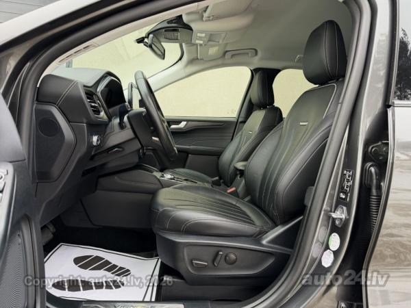 Grey Ford Kuga 2022 in Parnu, with an engine capacity of 2.00 L and mileage of 147 thousand km for 25990 €, photo 11 on AUTOMOTO.COM.LV