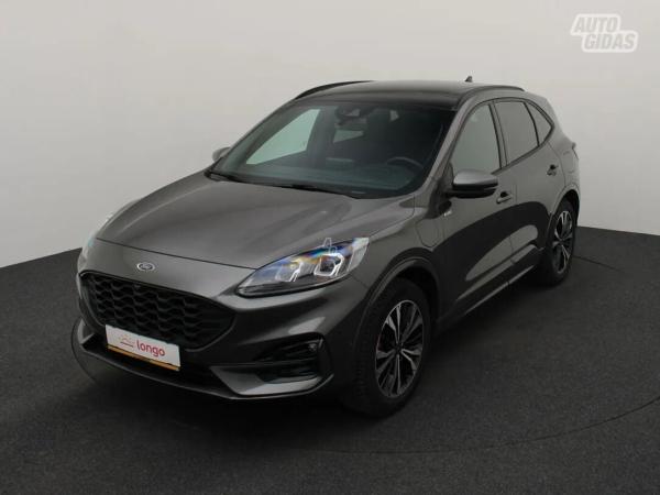 Grey Ford Kuga 2022 in Vilnius, with an engine capacity of 2.50 L and mileage of 131 thousand km for 21899 €, photo 1 on AUTOMOTO.COM.LV