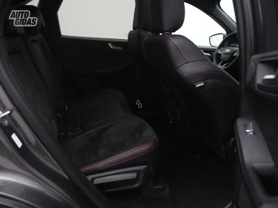 Pelēks Ford Kuga 2022 Viļņa, ar dzinēja tilpumu 2.50 L un nobraukumu 131 tūkst. km par 21899 €, foto 16 vietnē AUTOMOTO.COM.LV