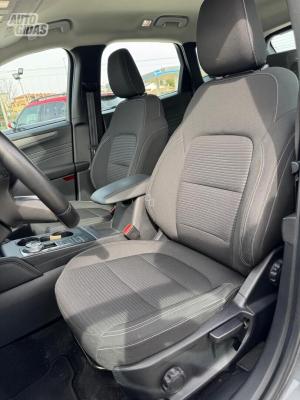 Grey Ford Kuga 2022 in Druskininkai, with an engine capacity of 2.50 L and mileage of 135 thousand km for 15900 €, photo 16 on AUTOMOTO.COM.LV