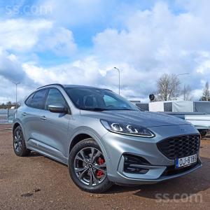 Grey Ford Kuga 2022 in Daugavpils, with an engine capacity of 2.50 L and mileage of 0 thousand km for 18250 €, photo 3 on AUTOMOTO.COM.LV