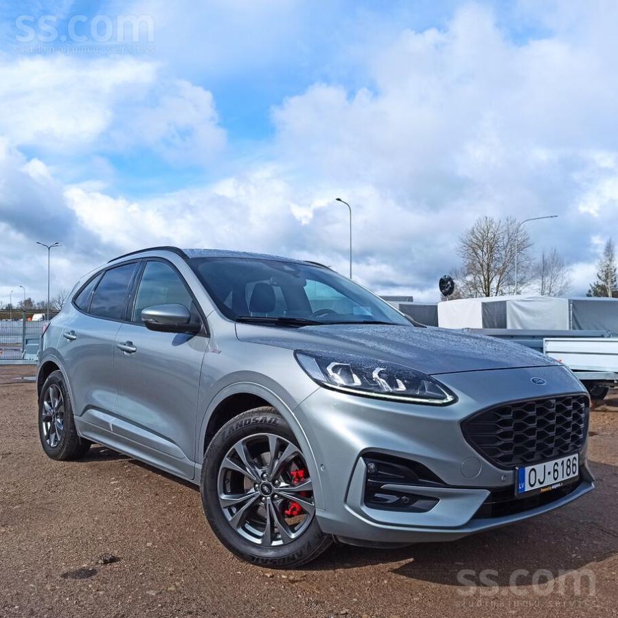 Grey Ford Kuga 2022 in Daugavpils, with an engine capacity of 2.50 L and mileage of 0 thousand km for 18250 €, photo 3 on AUTOMOTO.COM.LV