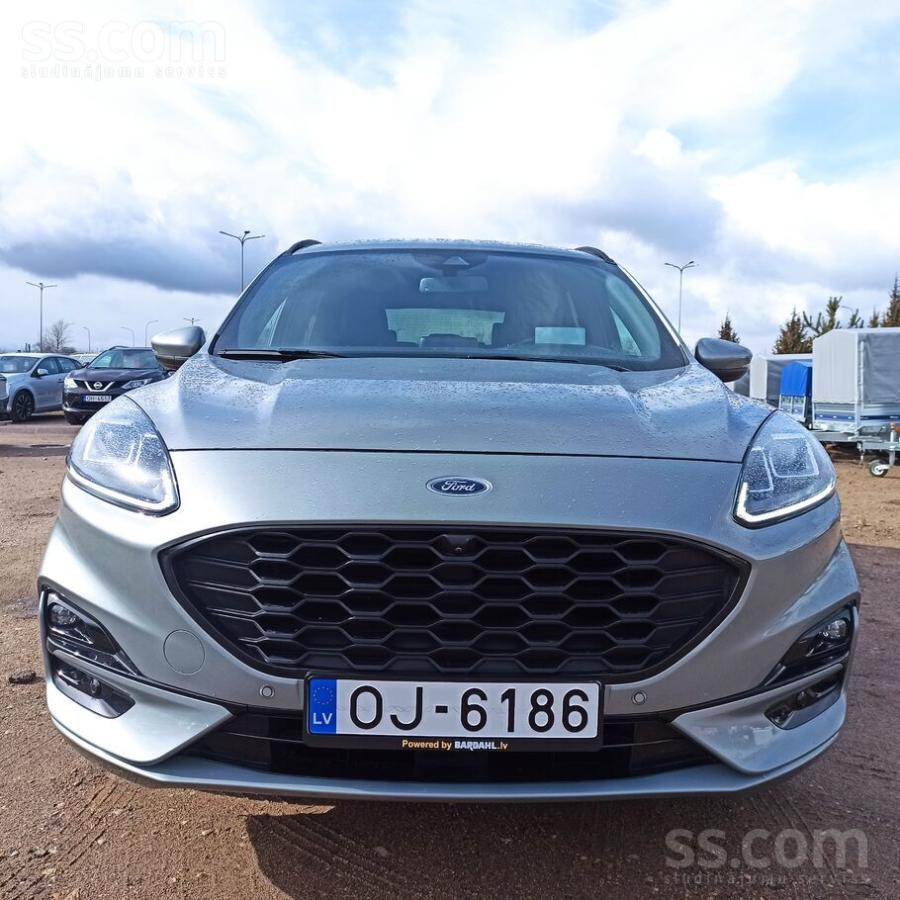 Grey Ford Kuga 2022 in Daugavpils, with an engine capacity of 2.50 L and mileage of 0 thousand km for 18250 €, photo 4 on AUTOMOTO.COM.LV