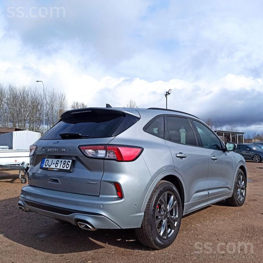 Grey Ford Kuga 2022 in Daugavpils, with an engine capacity of 2.50 L and mileage of 0 thousand km for 18250 €, photo 6 on AUTOMOTO.COM.LV
