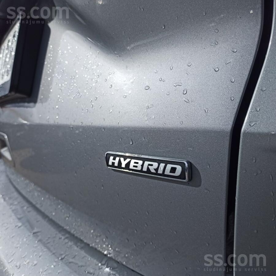 Grey Ford Kuga 2022 in Daugavpils, with an engine capacity of 2.50 L and mileage of 0 thousand km for 18250 €, photo 13 on AUTOMOTO.COM.LV