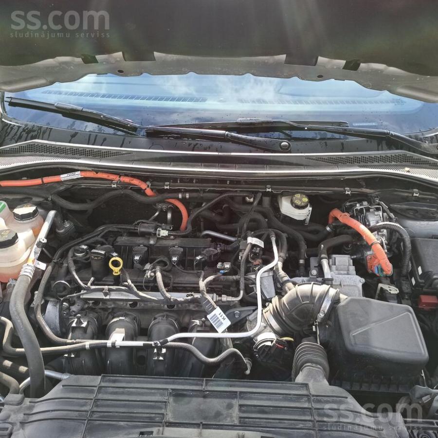 Grey Ford Kuga 2022 in Daugavpils, with an engine capacity of 2.50 L and mileage of 0 thousand km for 18250 €, photo 18 on AUTOMOTO.COM.LV