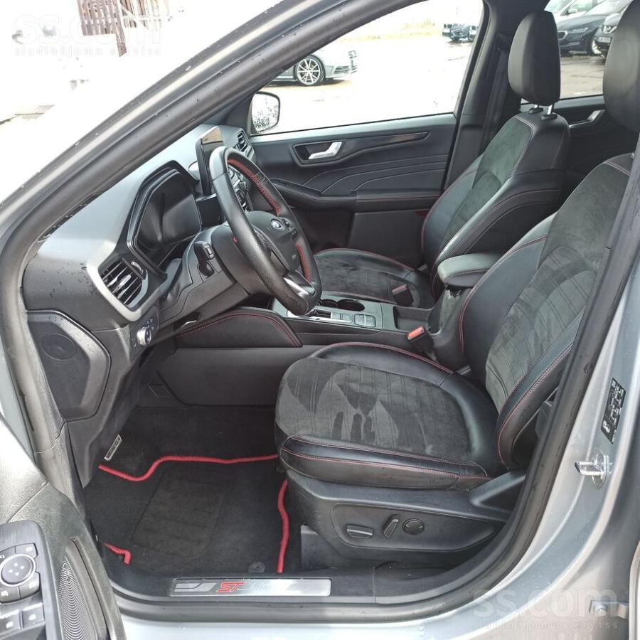Grey Ford Kuga 2022 in Daugavpils, with an engine capacity of 2.50 L and mileage of 0 thousand km for 18250 €, photo 19 on AUTOMOTO.COM.LV