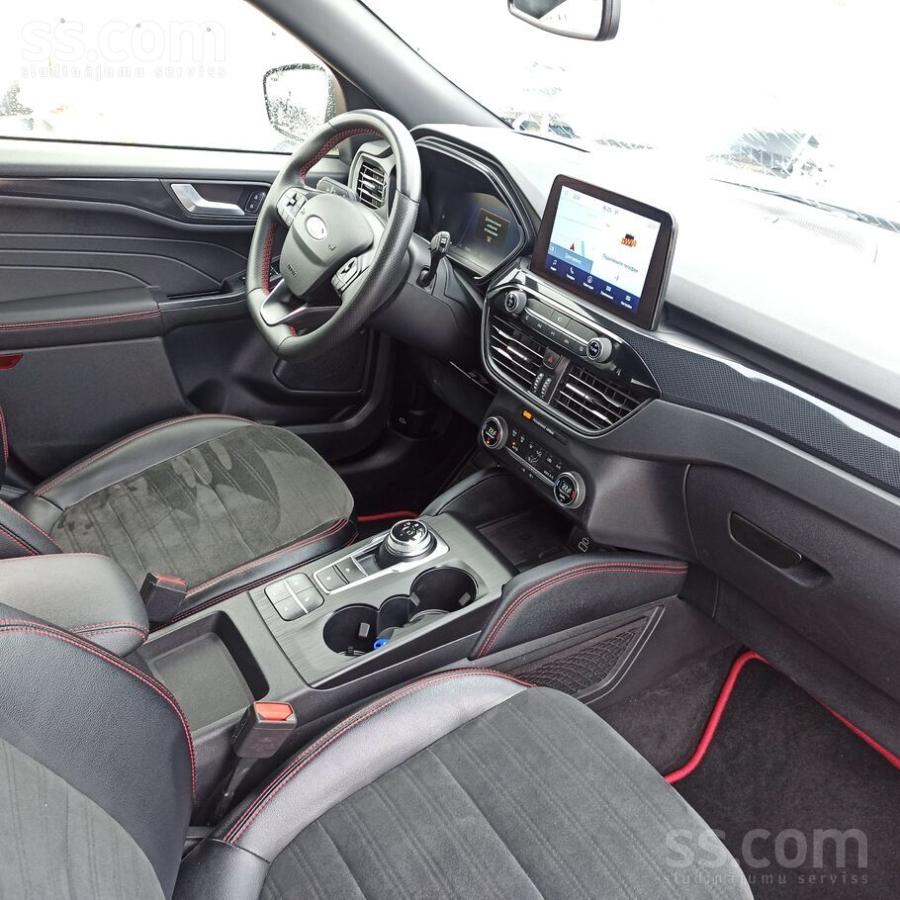 Grey Ford Kuga 2022 in Daugavpils, with an engine capacity of 2.50 L and mileage of 0 thousand km for 18250 €, photo 23 on AUTOMOTO.COM.LV