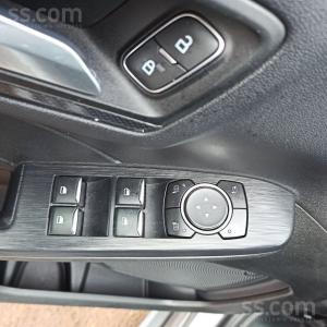 Grey Ford Kuga 2022 in Daugavpils, with an engine capacity of 2.50 L and mileage of 0 thousand km for 18250 €, photo 26 on AUTOMOTO.COM.LV