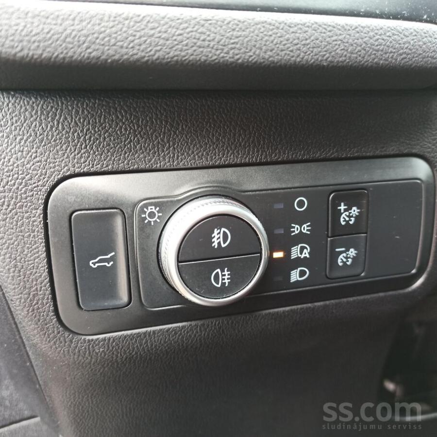 Grey Ford Kuga 2022 in Daugavpils, with an engine capacity of 2.50 L and mileage of 0 thousand km for 18250 €, photo 27 on AUTOMOTO.COM.LV