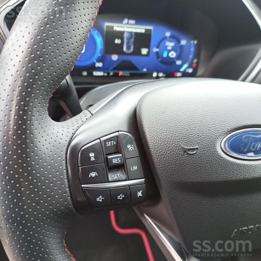 Grey Ford Kuga 2022 in Daugavpils, with an engine capacity of 2.50 L and mileage of 0 thousand km for 18250 €, photo 28 on AUTOMOTO.COM.LV