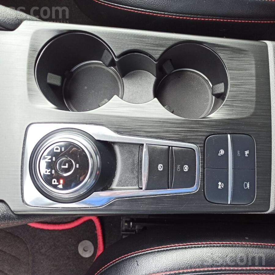 Grey Ford Kuga 2022 in Daugavpils, with an engine capacity of 2.50 L and mileage of 0 thousand km for 18250 €, photo 33 on AUTOMOTO.COM.LV