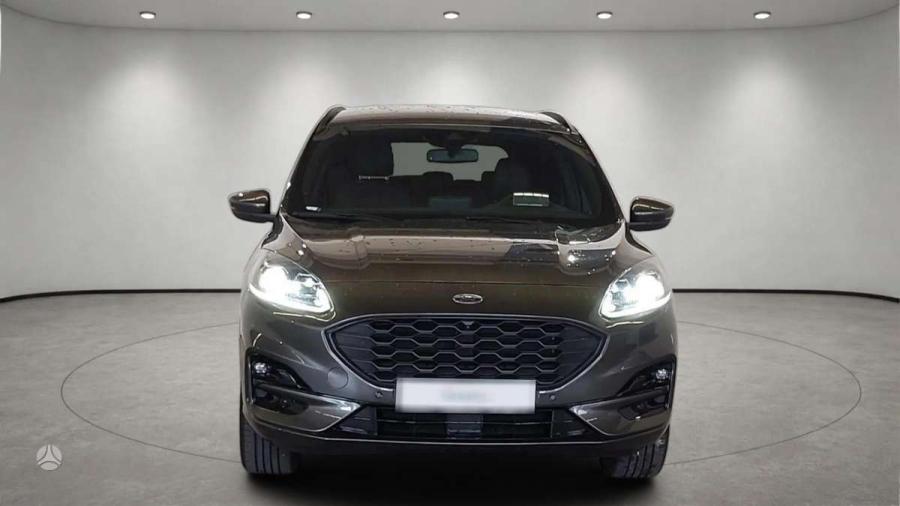 Grey Ford Kuga 2022 in Vilnius, with an engine capacity of 2.49 L and mileage of 114 thousand km for 20777 €, photo 4 on AUTOMOTO.COM.LV