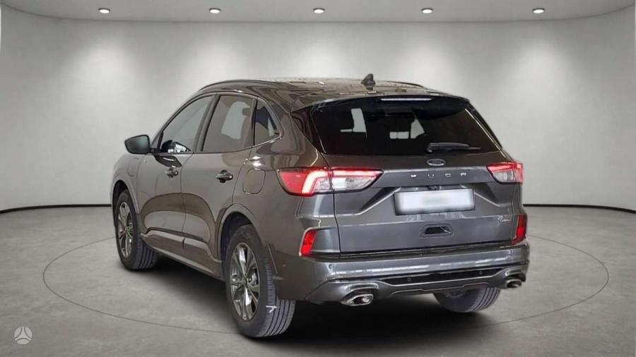 Grey Ford Kuga 2022 in Vilnius, with an engine capacity of 2.49 L and mileage of 114 thousand km for 20777 €, photo 6 on AUTOMOTO.COM.LV