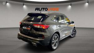 Grey Ford Kuga 2022 in Vilnius, with an engine capacity of 2.50 L and mileage of 114 thousand km for 20989 €, photo 4 on AUTOMOTO.COM.LV