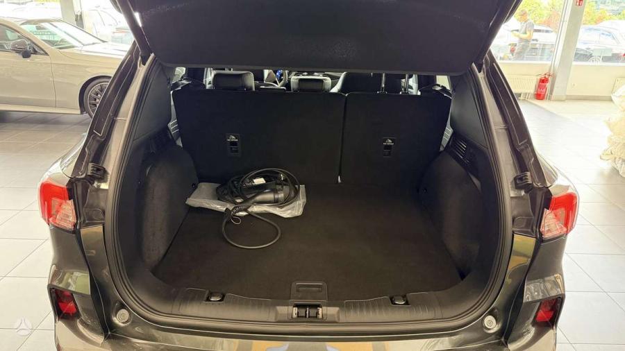 Grey Ford Kuga 2022 in Vilnius, with an engine capacity of 2.50 L and mileage of 114 thousand km for 20989 €, photo 12 on AUTOMOTO.COM.LV