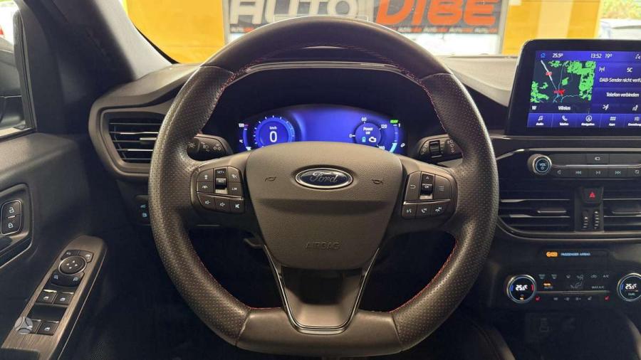 Grey Ford Kuga 2022 in Vilnius, with an engine capacity of 2.50 L and mileage of 114 thousand km for 20989 €, photo 27 on AUTOMOTO.COM.LV