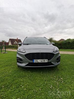 Pelēks Ford Kuga 2022 Bauska, ar dzinēja tilpumu 2.50 L un nobraukumu 68 tūkst. km par 20500 €, foto  vietnē AUTOMOTO.COM.LV