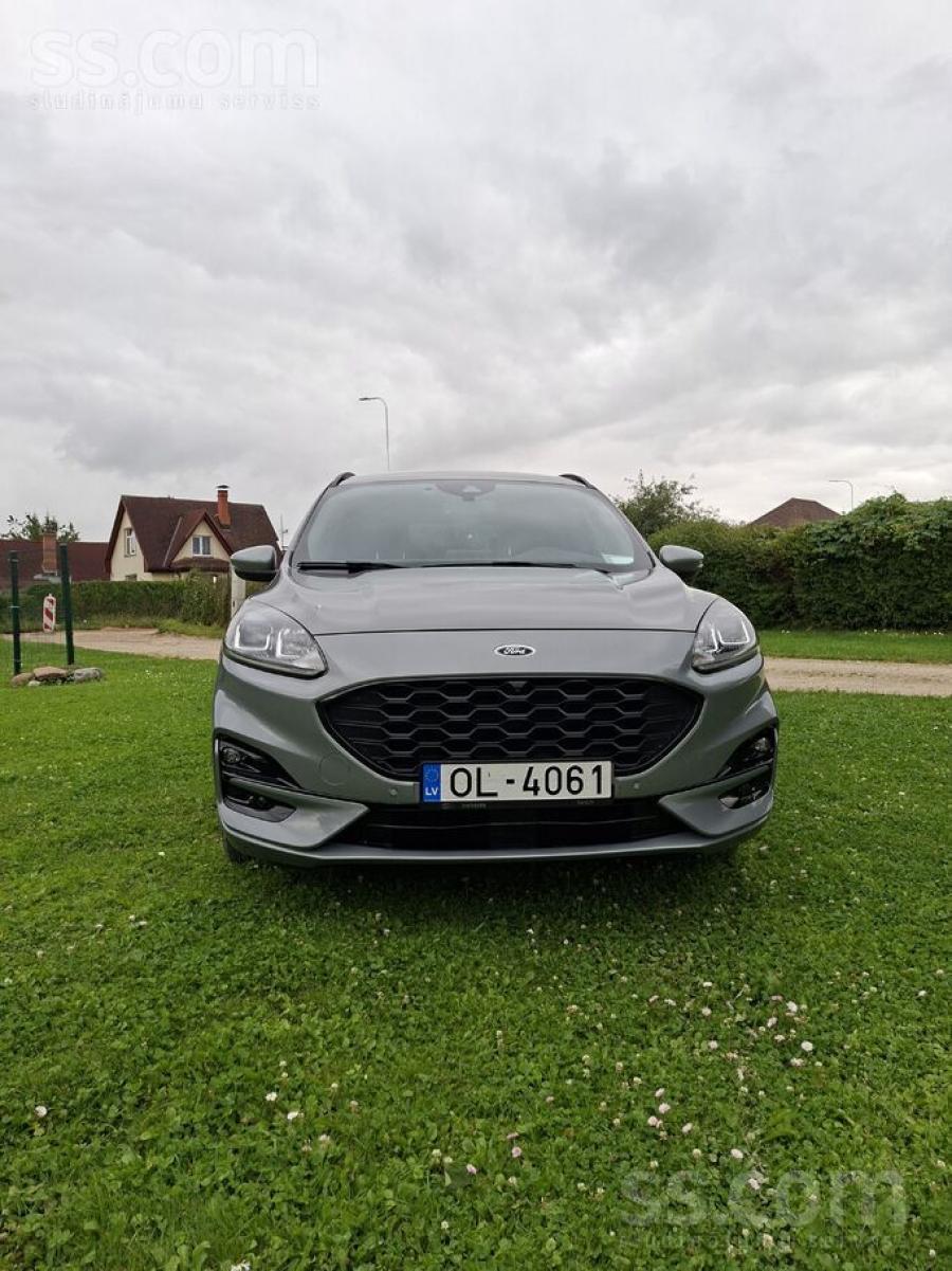 Pelēks Ford Kuga 2022 Bauska, ar dzinēja tilpumu 2.50 L un nobraukumu 68 tūkst. km par 20500 €, foto 1 vietnē AUTOMOTO.COM.LV
